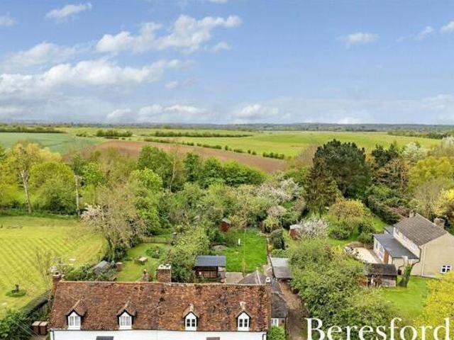 3 Bedroom Semi detached House For Sale In Chelmsford