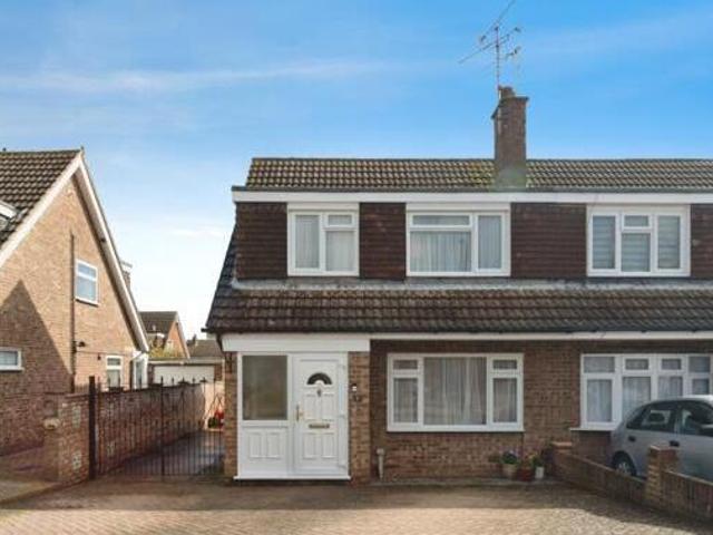 3 Bedroom Semi detached House For Sale In Chelmsford