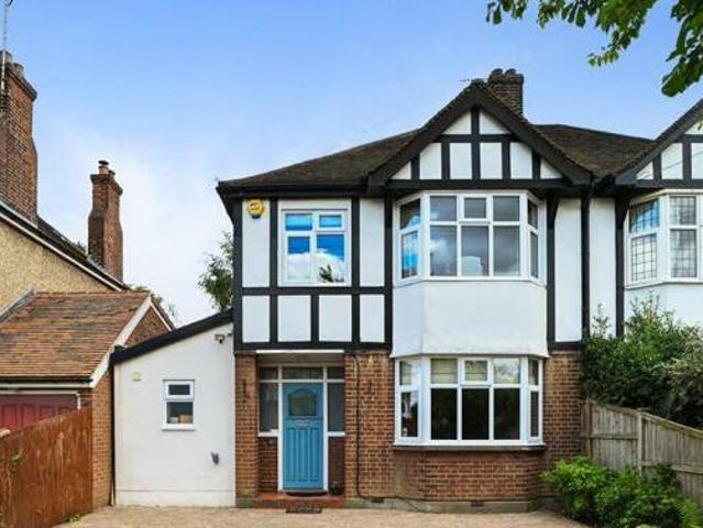 3 Bedroom Semi detached House For Sale In Chelmsford
