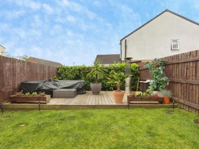 3 bedroom semi detached house for sale in Cherwell Drive, Buttershaw, Bradford, BD6