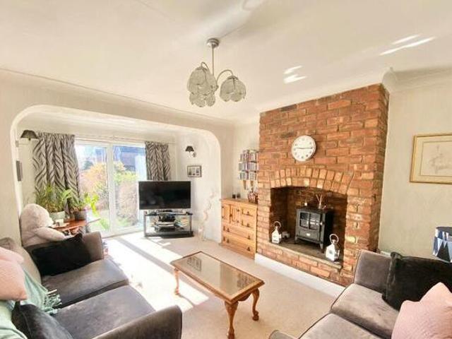 3 Bedroom Semi detached House For Sale In Cheshire, Greater Manchester