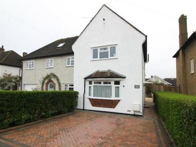 3 Bedroom Semi detached House For Sale In Chessington, Surrey