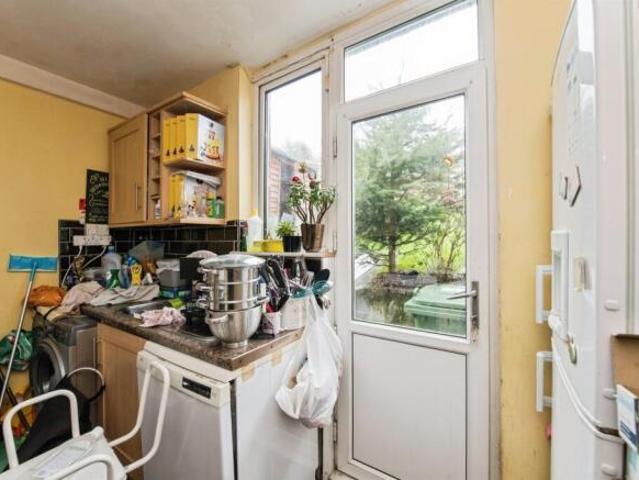 3 bedroom semi detached house for sale in Chestnut Avenue, Exeter, EX2
