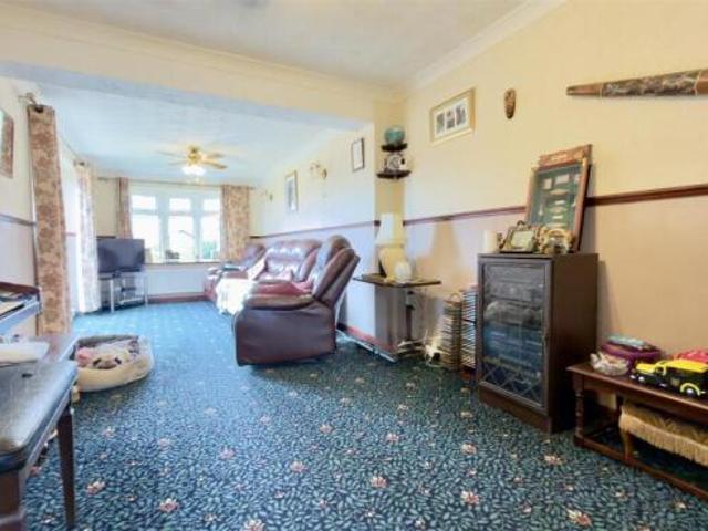 3 bedroom semi detached house for sale in Chestnut Avenue, Peterborough, PE1