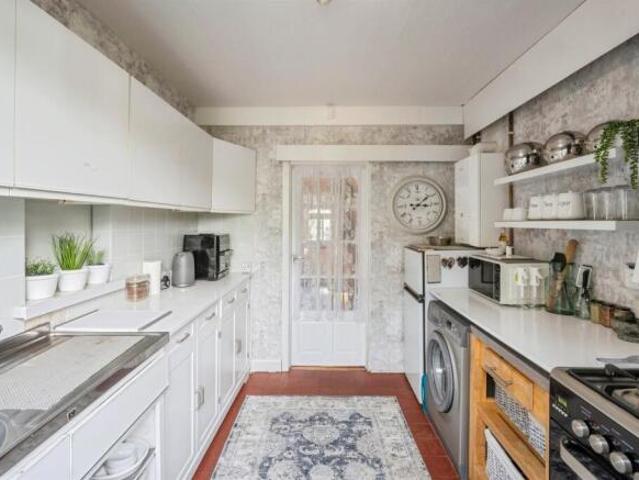 3 bedroom semi detached house for sale in Chestnut Avenue, Wheatley Hills, Doncaster, DN2