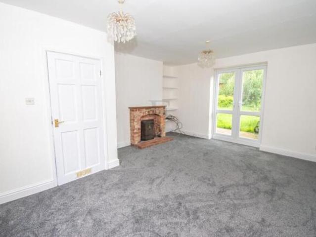 3 bedroom semi detached house for sale in Church Lane, Stoughton, Leicester, LE2
