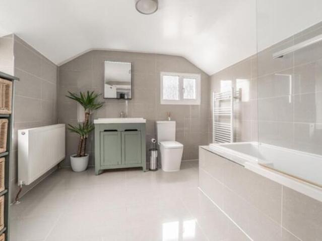 3 bedroom semi detached house for sale in Church Road, Bexleyheath, Kent, DA7