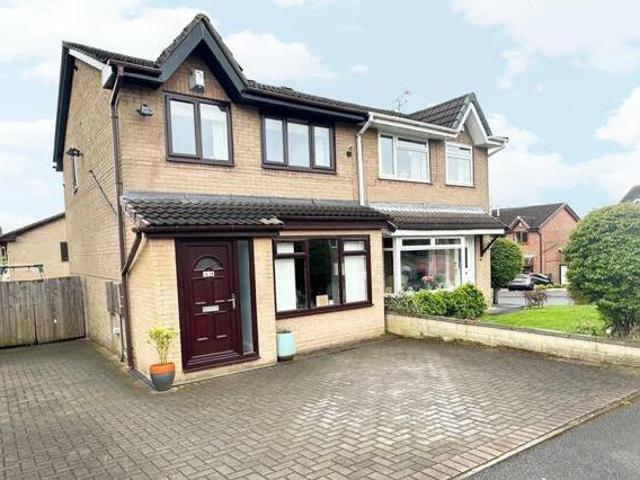 3 Bedroom Semi detached House For Sale In Cookridge, Leeds