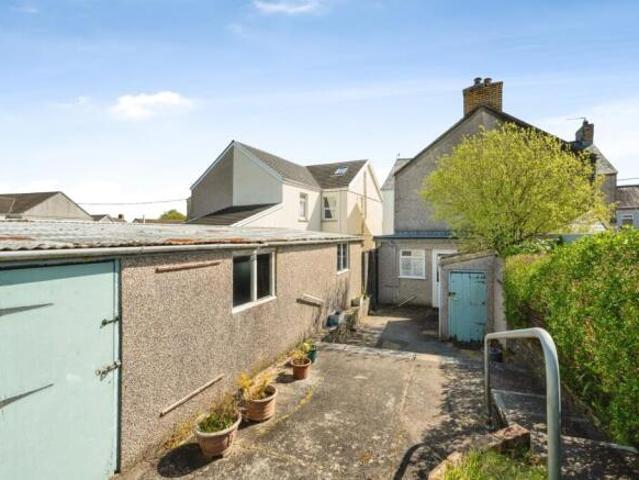 3 bedroom semi detached house for sale in Coalbrook Road, Grovesend, Swansea, SA4