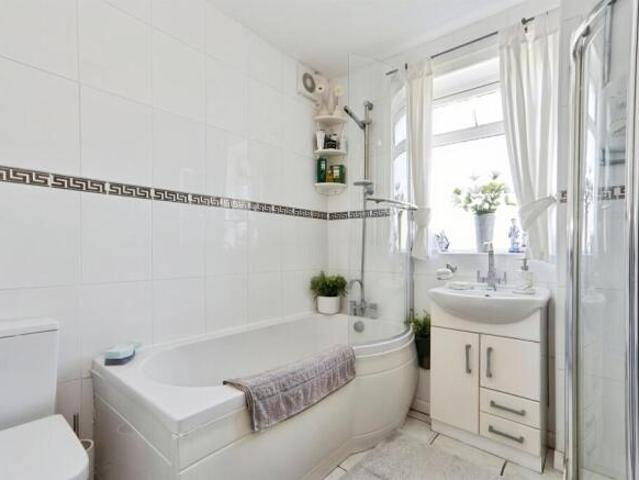 3 bedroom semi detached house for sale in Cockshott Close, Leeds, LS12