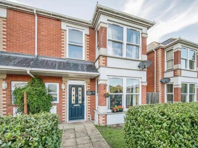 3 Bedroom Semi detached House For Sale In Colchester, Essex