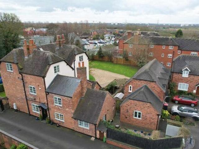 3 Bedroom Semi detached House For Sale In Coleshill