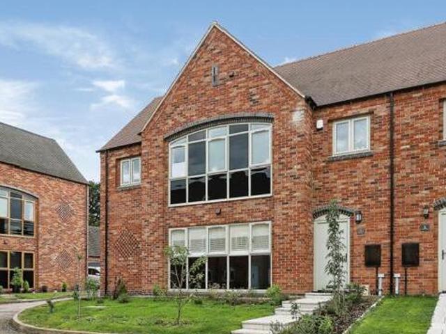 3 Bedroom Semi detached House For Sale In Coleshill, Birmingham