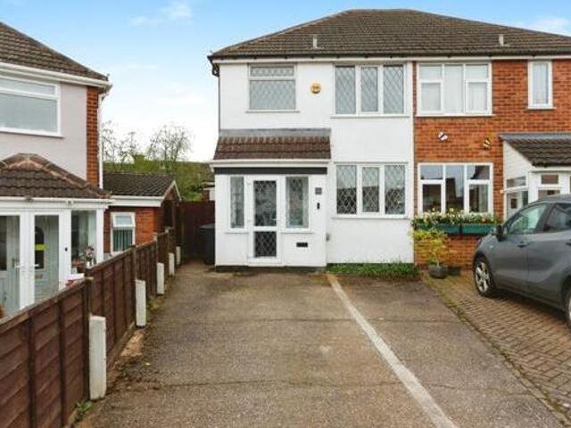 3 Bedroom Semi detached House For Sale In Coleshill, Birmingham