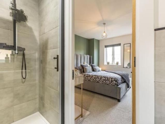 3 bedroom semi detached house for sale in Coppice Drive, Netherton, Huddersfield, HD4