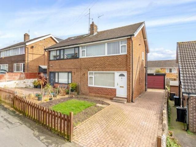 3 bedroom semi detached house for sale in Coppice Way, Harrogate, HG1