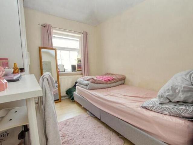3 bedroom semi detached house for sale in Cornwall Road, Midanbury, Hampshire, SO18
