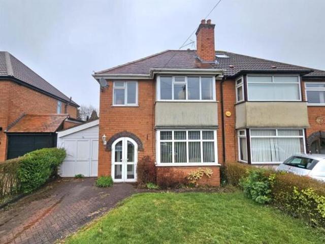 3 bedroom semi detached house for sale in Cornyx Lane, Solihull, B91