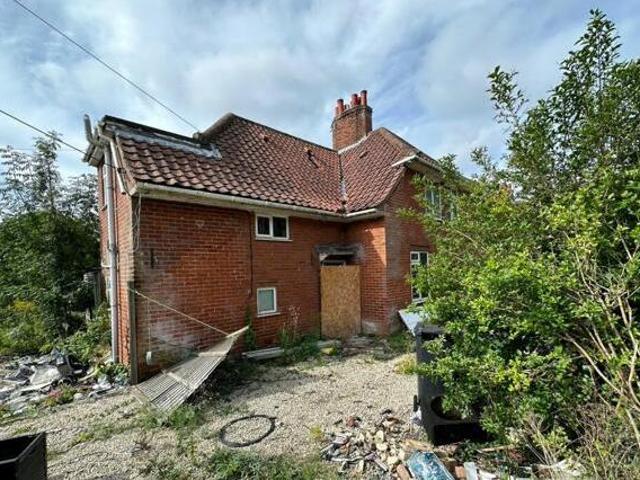3 Bedroom Semi detached House For Sale In Costessey, Norwich