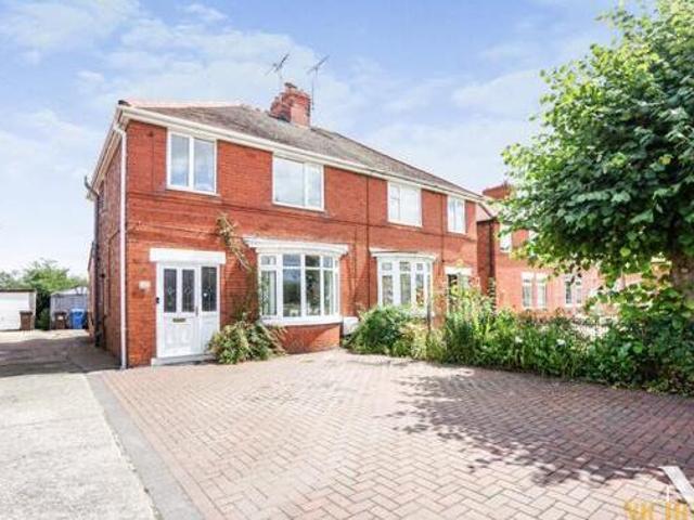 3 Bedroom Semi detached House For Sale In Costhorpe