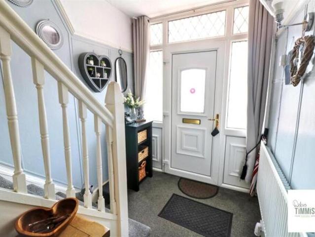 3 bedroom semi detached house for sale in Courtway Drive, Sneyd Green, Stoke On Trent, ST1