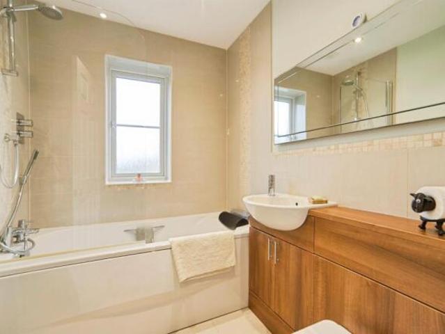 3 bedroom semi detached house for sale in Coverley Rise, Yeadon, Leeds, LS19