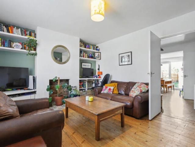 3 bedroom semi detached house for sale in Cowley Road, Littlemore, OX4