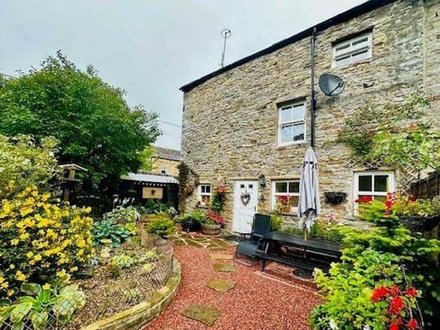 3 Bedroom Semi detached House For Sale In Cowshill