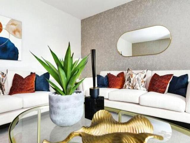 3 Bedroom Semi detached House For Sale In Clacton On Sea, Essex