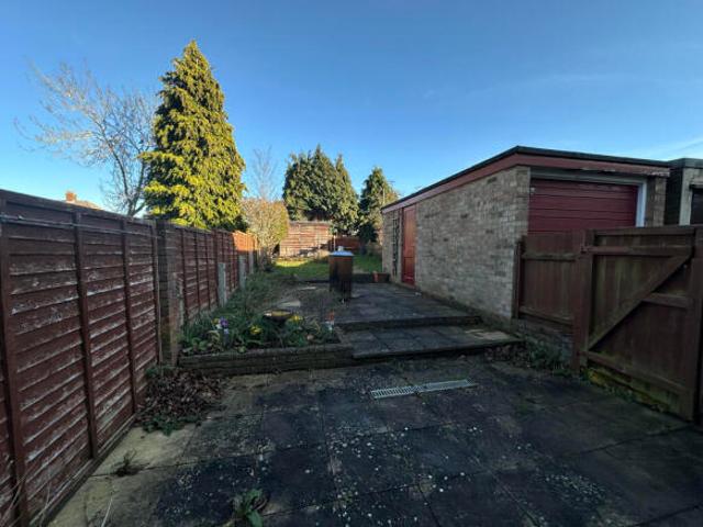 3 bedroom semi detached house for sale in Clapgate Lane, Ipswich, IP3