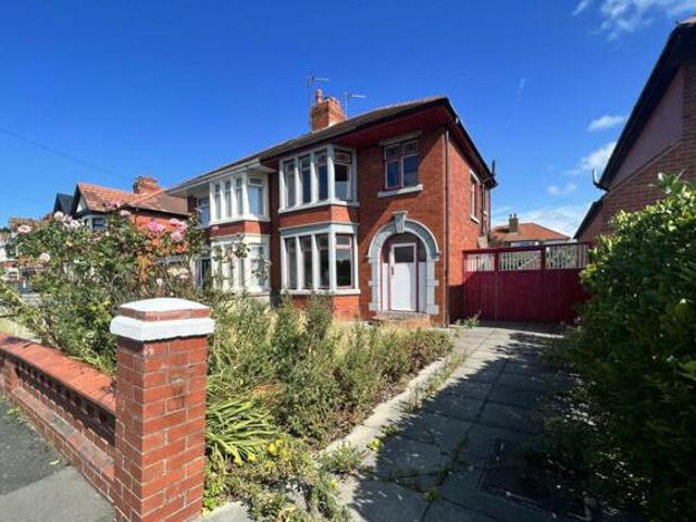 3 Bedroom Semi detached House For Sale In Cleveleys