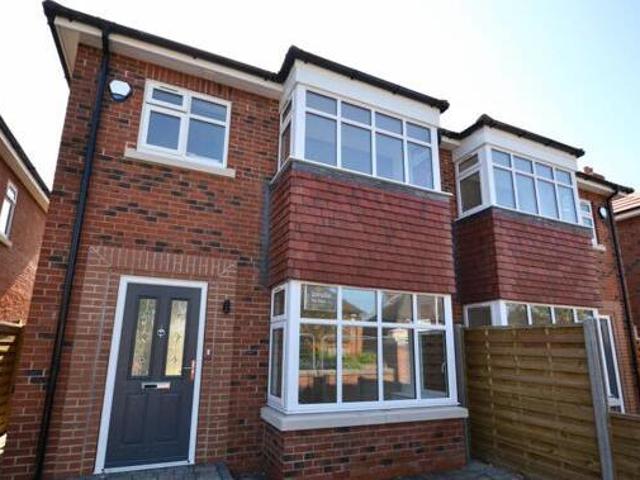 3 Bedroom Semi detached House For Sale In Cleethorpes