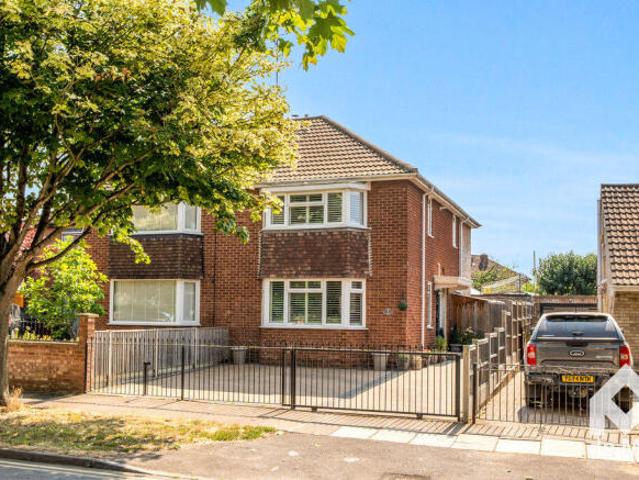 3 bedroom semi detached house for sale in Cleevemount Close, Pittville, Cheltenham, GL52