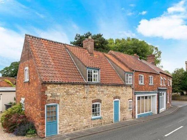 3 Bedroom Semi detached House For Sale In Cliff Road
