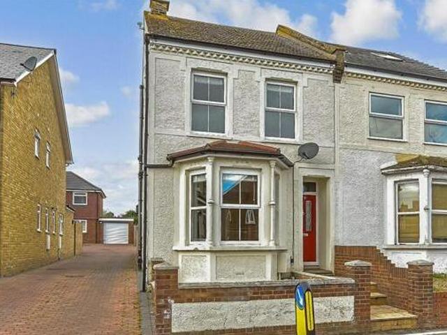 3 Bedroom Semi detached House For Sale In Cliffe, Kent
