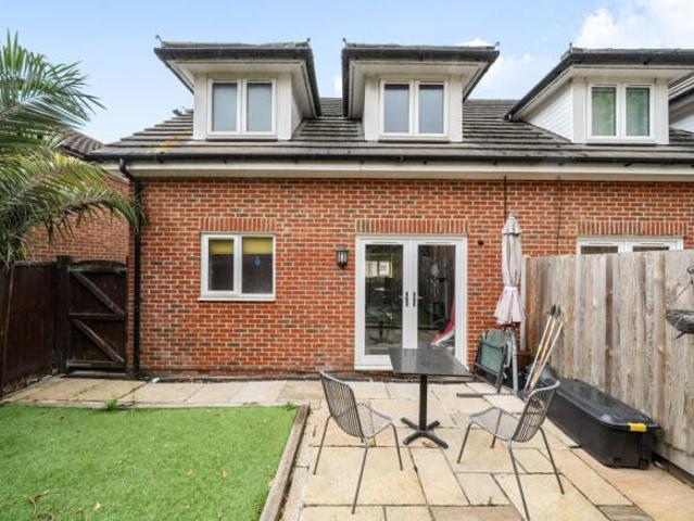 3 bedroom semi detached house for sale in Cliffe Road, Rochester, Kent, ME2