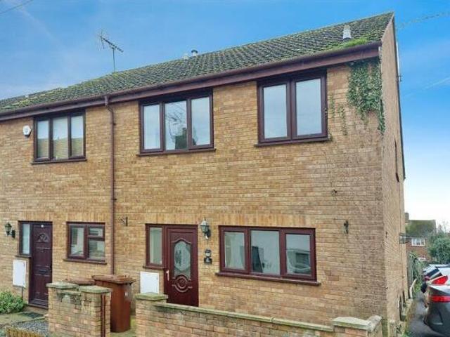 3 Bedroom Semi detached House For Sale In Cliffe, Rochester