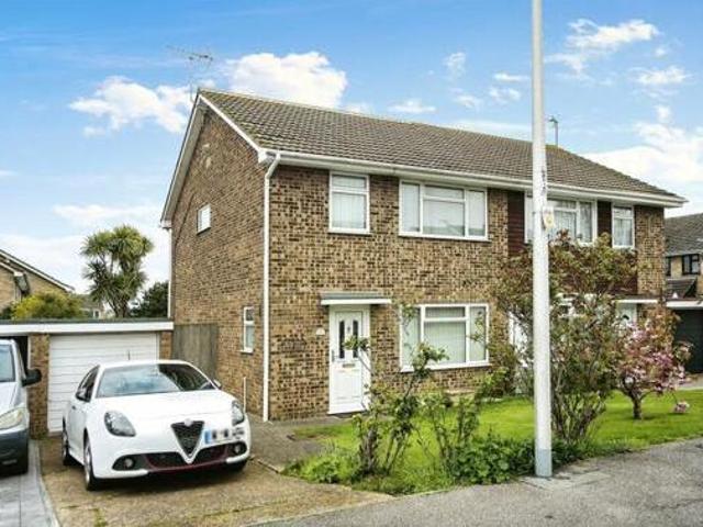 3 Bedroom Semi detached House For Sale In Cliffe Woods, Rochester