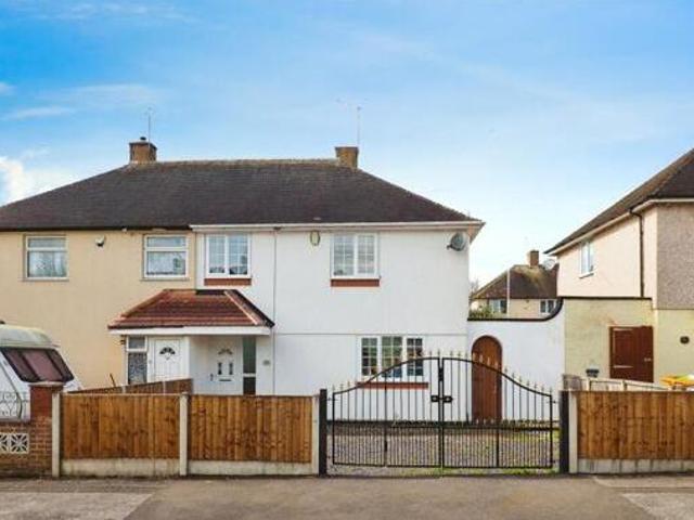 3 Bedroom Semi detached House For Sale In Clifton, Nottingham