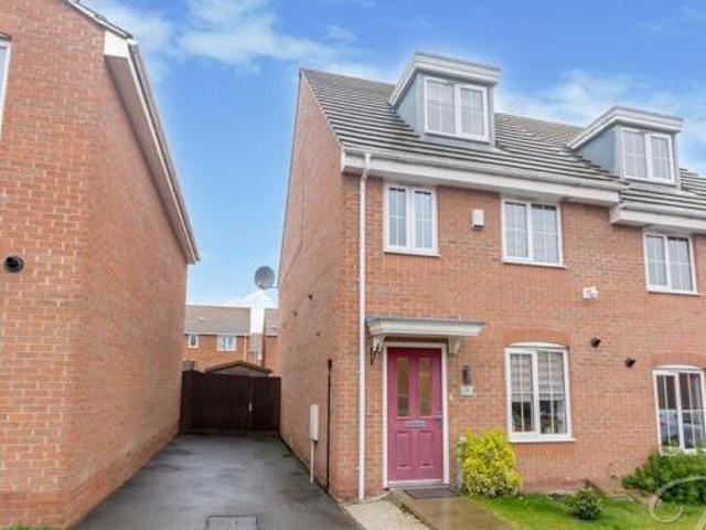 3 Bedroom Semi detached House For Sale In Clipstone Village
