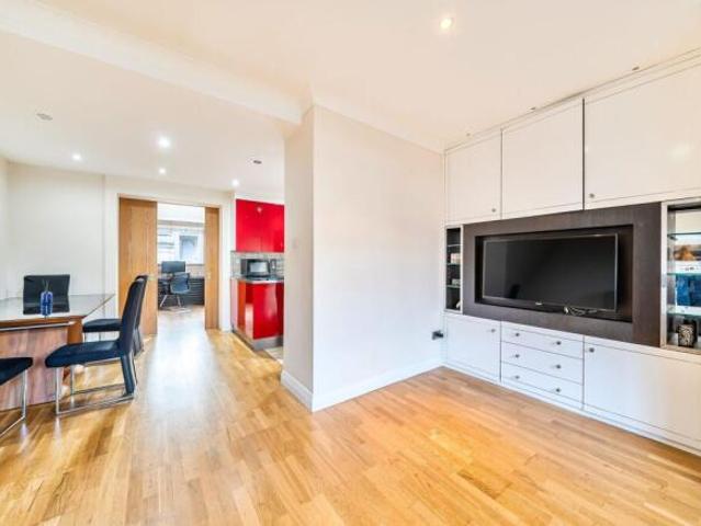 3 bedroom semi detached house for sale in Crowborough Path, Bushey, South Oxhey, WD19