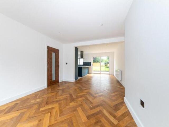 3 bedroom semi detached house for sale in Crowland Road, Luton, Bedfordshire, LU2