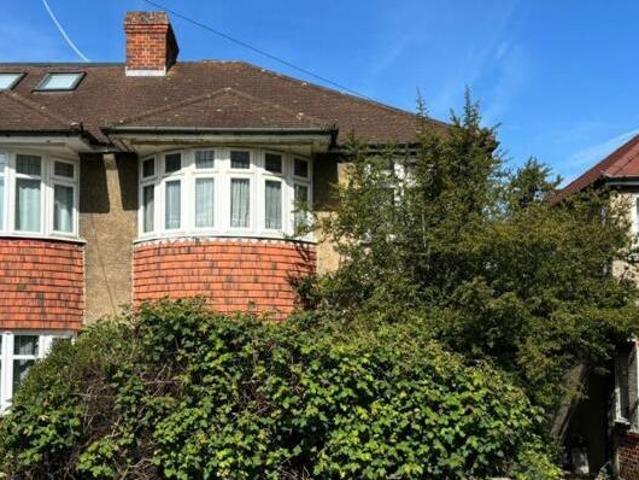 3 Bedroom Semi detached House For Sale In Croydon, Surrey