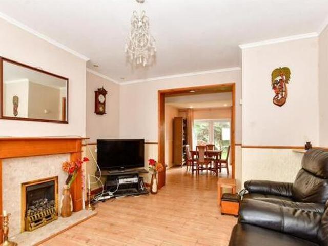 3 Bedroom Semi detached House For Sale In Croydon