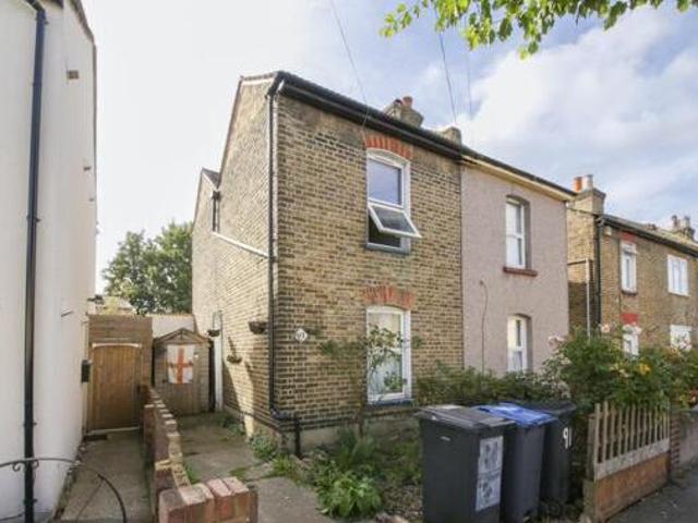 3 Bedroom Semi detached House For Sale In Croydon