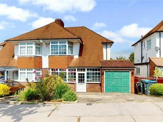 3 Bedroom Semi detached House For Sale In Croydon