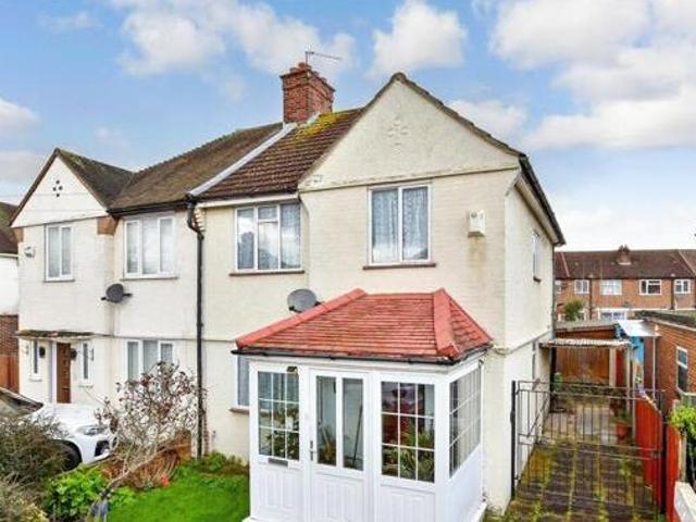 3 Bedroom Semi detached House For Sale In Croydon