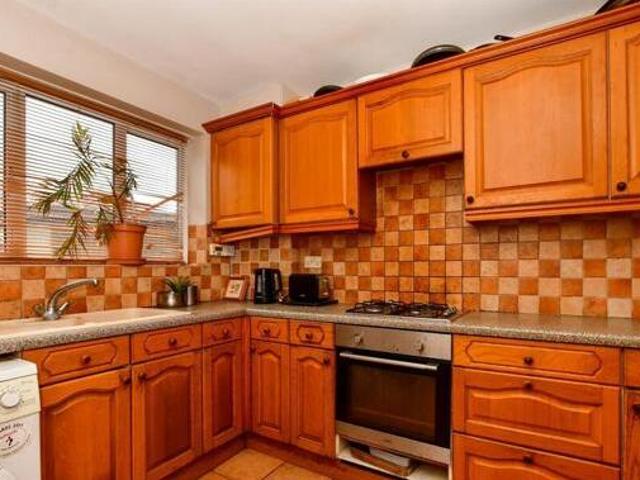3 Bedroom Semi detached House For Sale In Croydon
