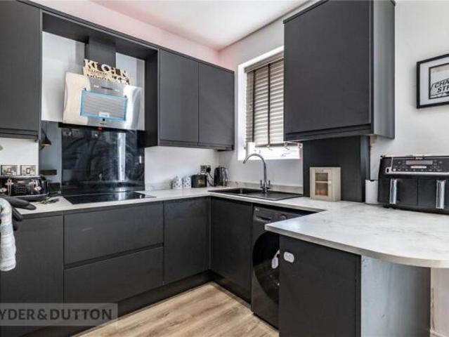 3 bedroom semi detached house for sale in Crosland Road, Huddersfield, West Yorkshire, HD3