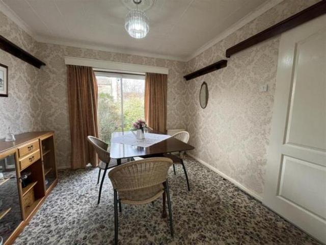 3 bedroom semi detached house for sale in Craiglea Drive, Wyke, Bradford, BD12